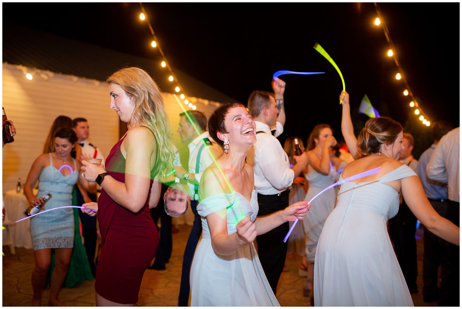 12 Tips To Keep Your Reception Bumpin' - Eleanor Stenner