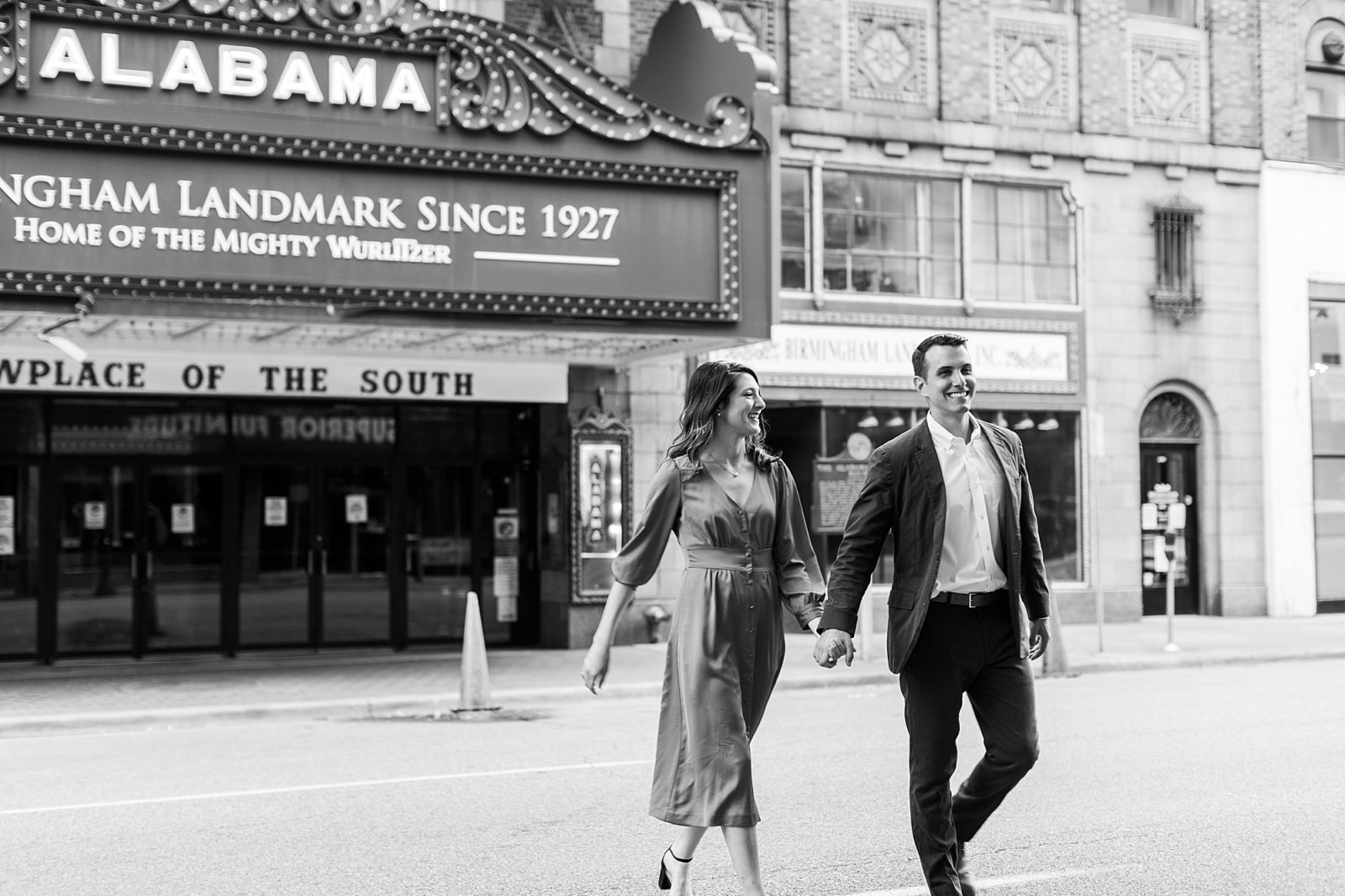 Christina + Evan: Engagement in Birmingham, AL - Eleanor Stenner